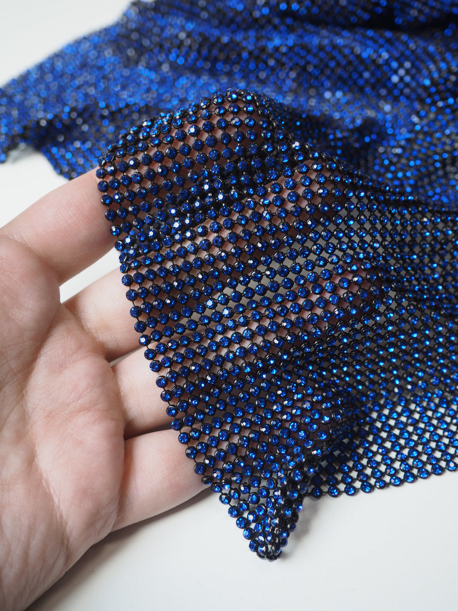 Blue Crystal Black Chainmail – The New Craft House