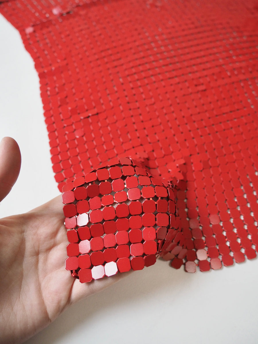 Red Large Chainmail – The New Craft House