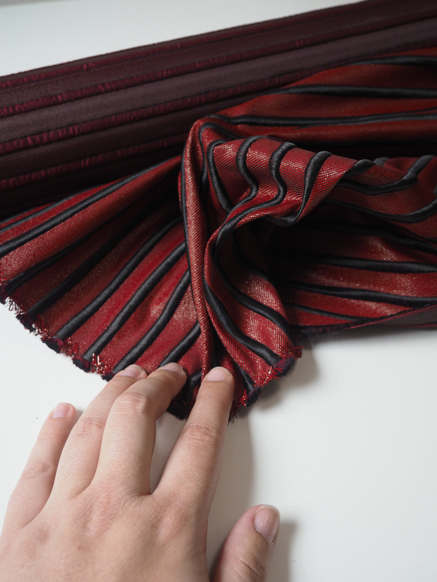Black + Red Corded Metallic Twill – The New Craft House